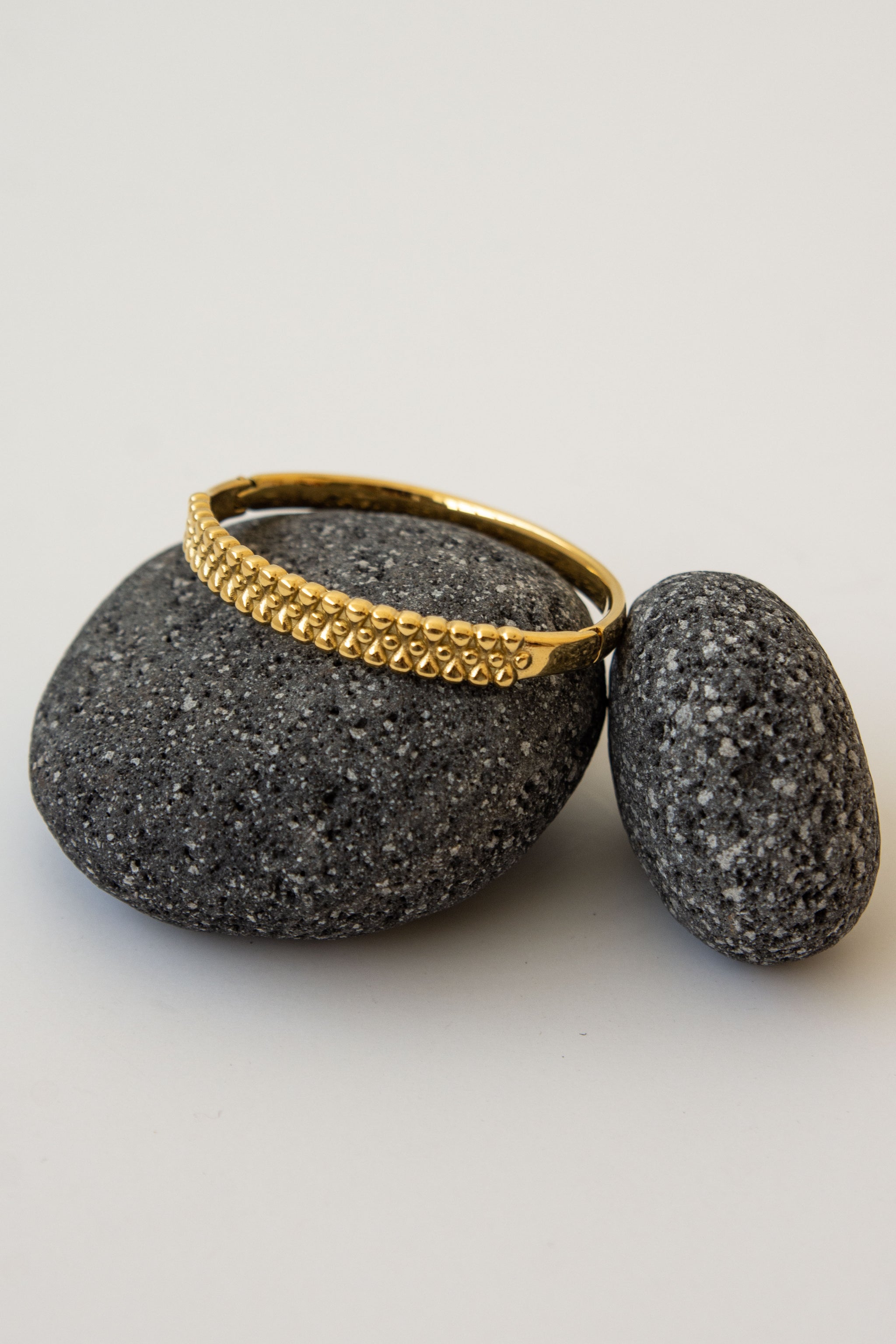 GROOVY TEXTURE BRACELET