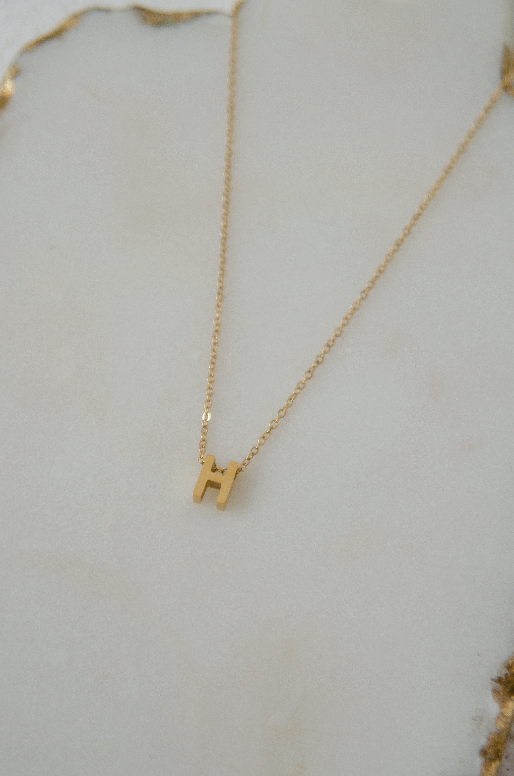 COLLAR LETTERS // H